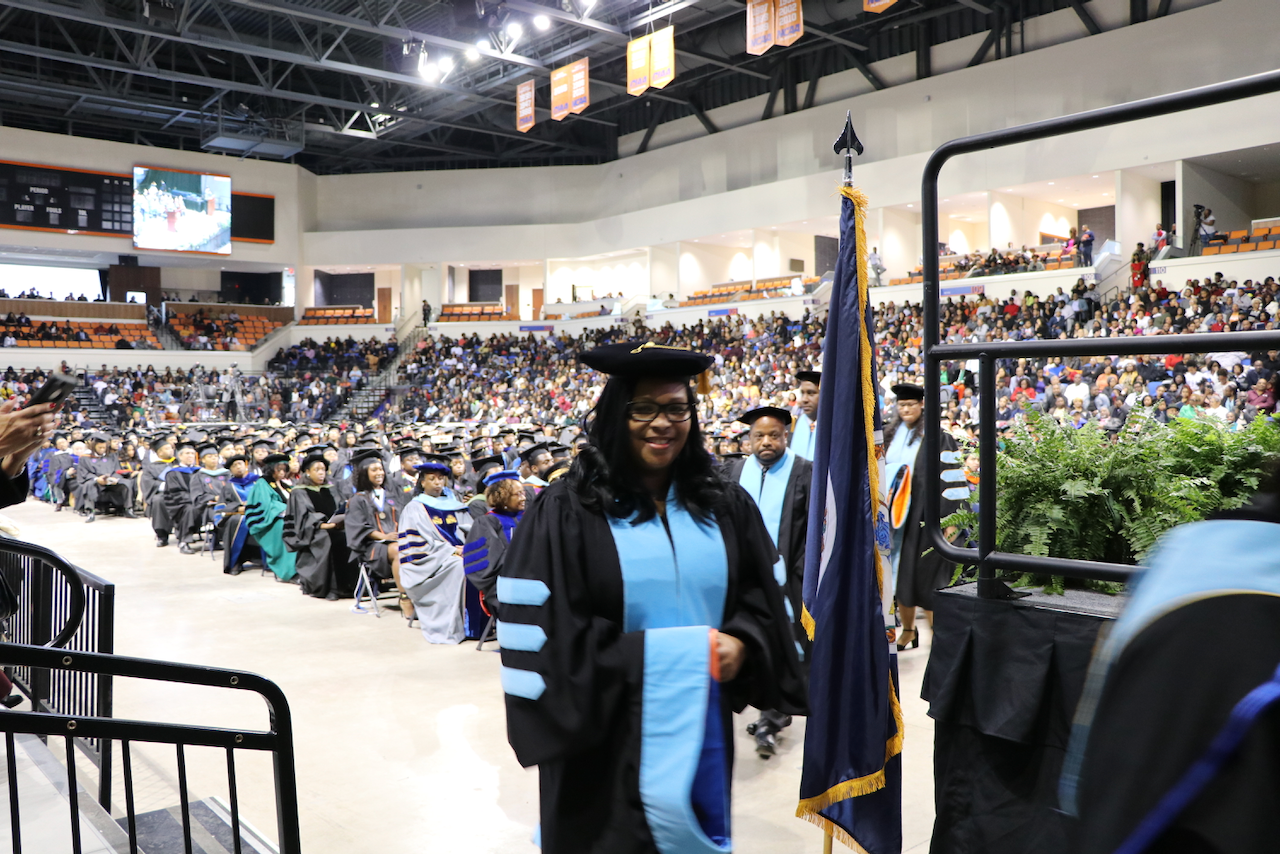 Gallery: VSU Graduation Fall 2018 – Urban Views RVA: RVA's Urban ...
