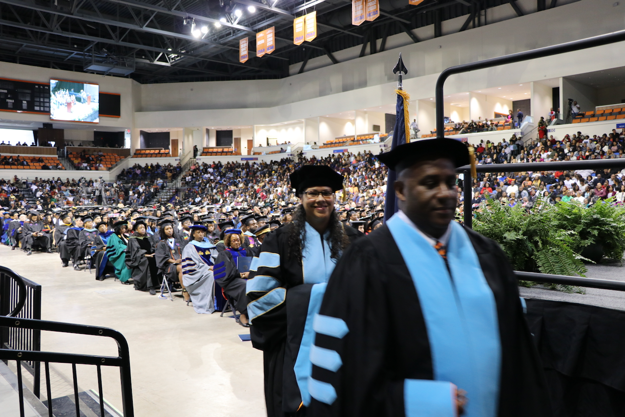 Gallery: VSU Graduation Fall 2018 – Urban Views RVA: RVA's Urban ...